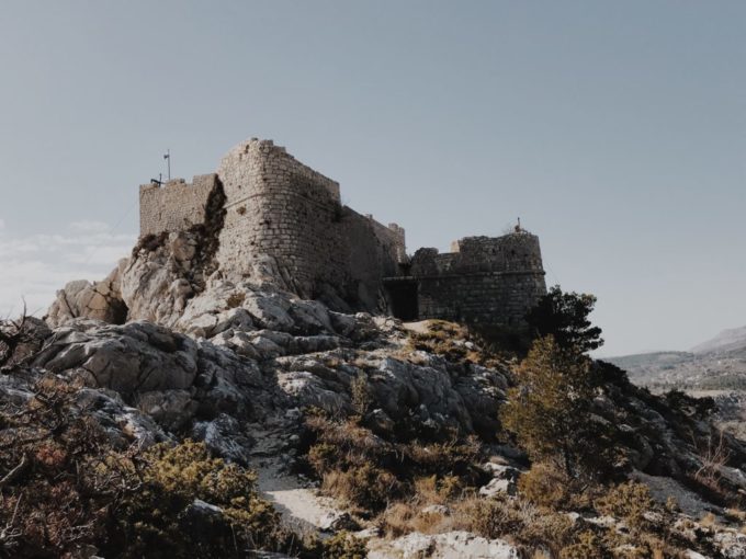 Hiking to Fortress Starigrad (Fortica) in Omiš - I love Croatia