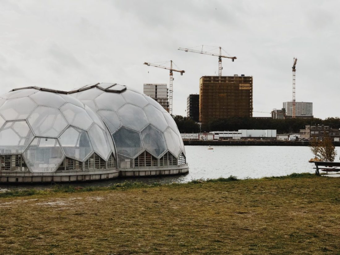 Floating Pavilion, an experiment in sustainable architecture