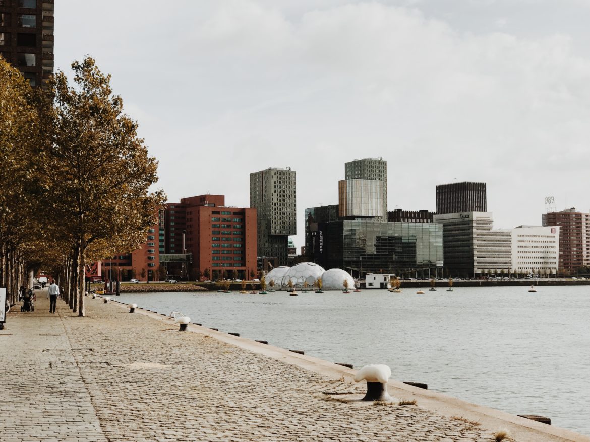 Floating Pavilion, an experiment in sustainable architecture