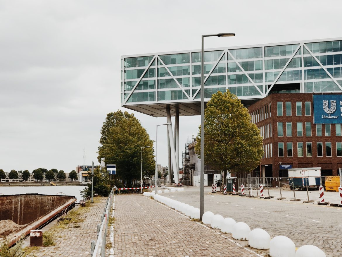 De Brug building is raised as a giant bridge structure