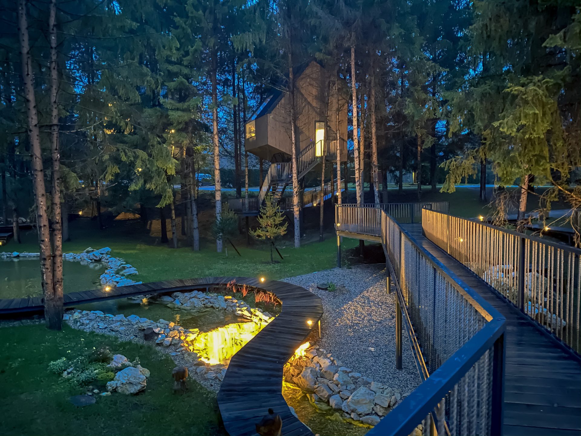 These tree houses in Croatia are very popular! See why