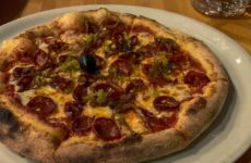 Terminal F Split, a new restaurant designed as aerodrome